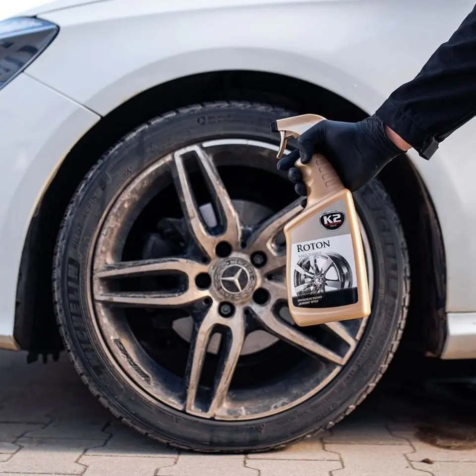 K2 ROTON 700ml - liquid for washing rims with a bloody rim effect ...