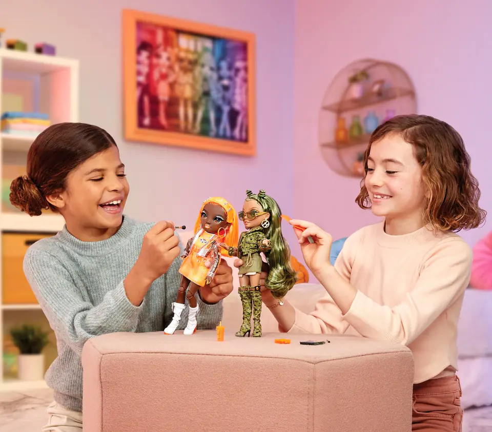 Rainbow High Blue Fashion Doll- Kim Nguyen | Wasserman.eu