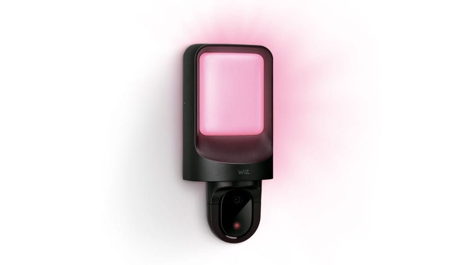 WiZ Outdoor wall light with camera | Wasserman.eu